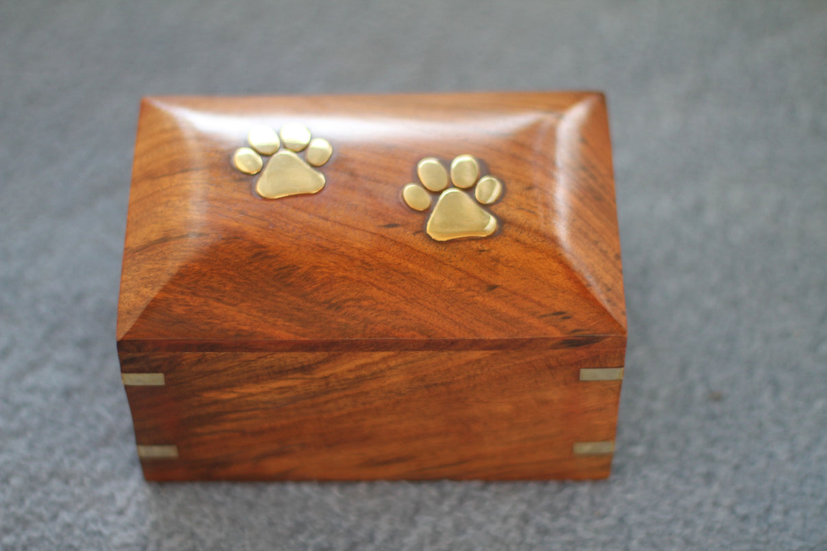 Treasured Memories: Large Pet Cremation Package (Up to 150 lbs ...